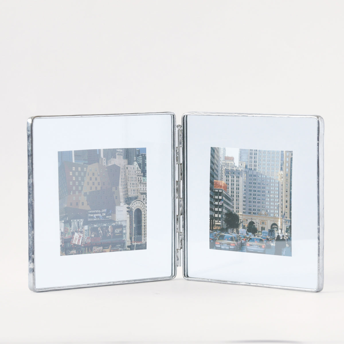 Oriel Double Picture Frame, 5" x 5", Silver – Alexander Lamont's Gift Shop